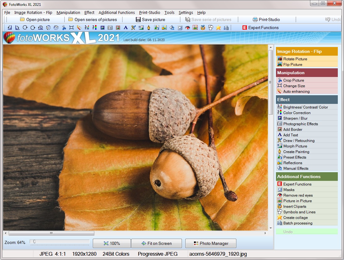 Photo programs to create photo montages